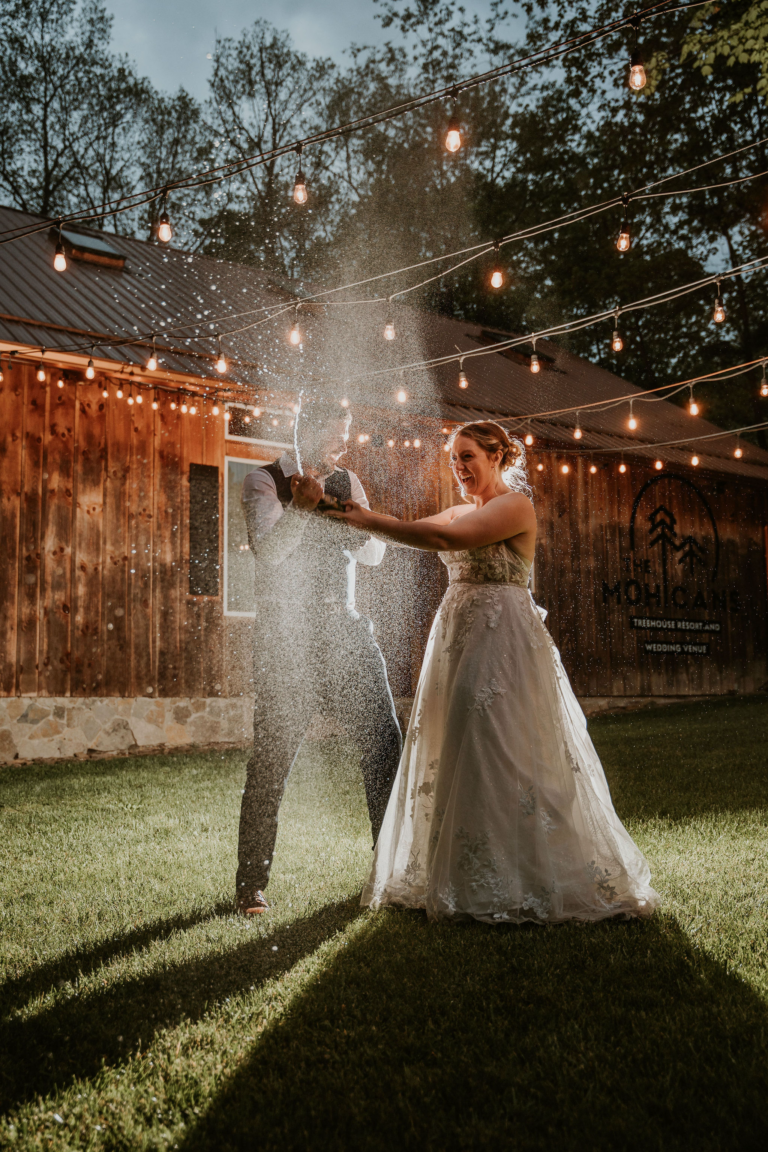The Mohicans Treehouse Wedding – Kendra + Dean - equilibriumphotos.com
